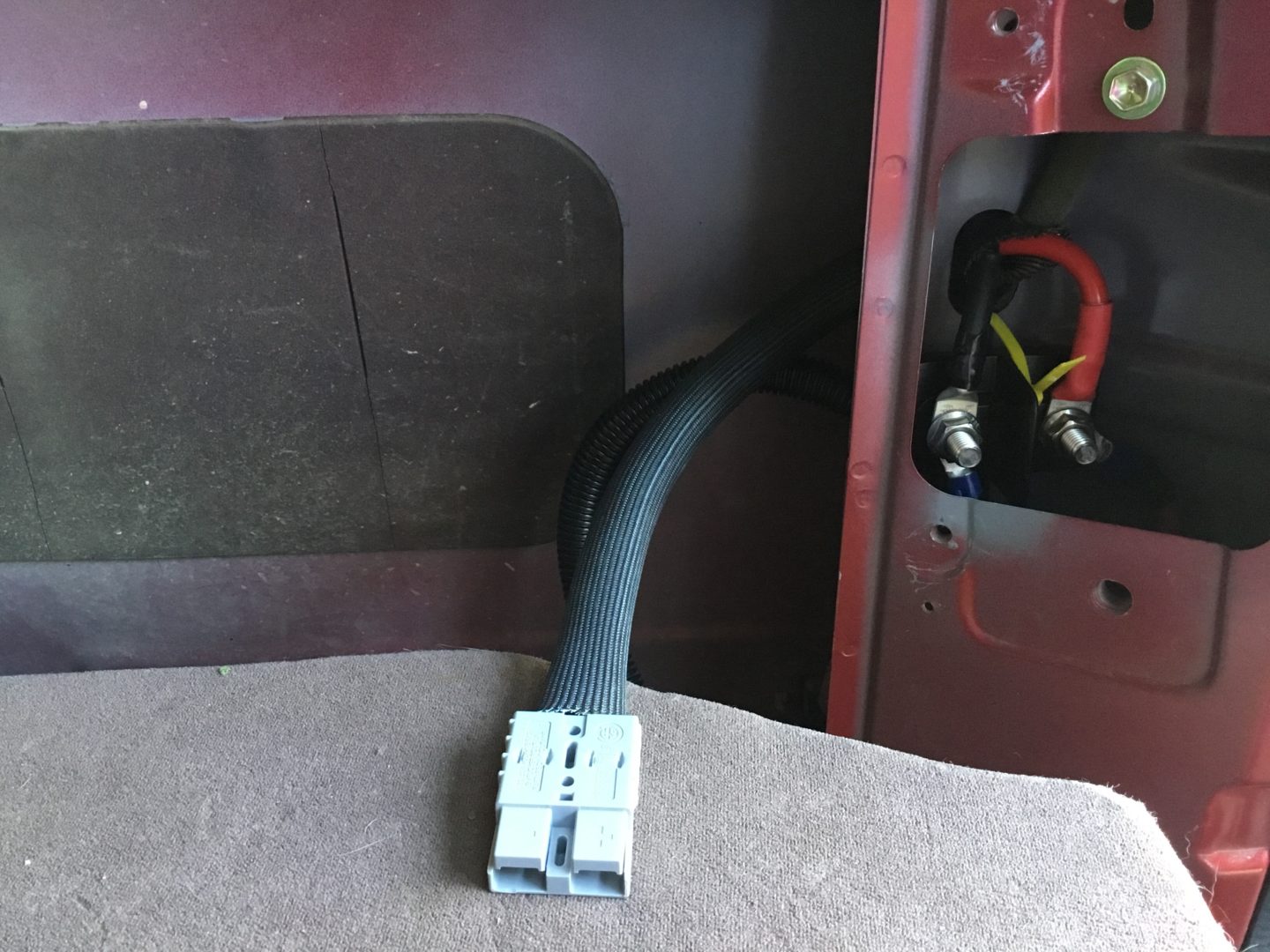 80 series Automotive Auxiliary power Part #3 – CONFIDENT TO DIY